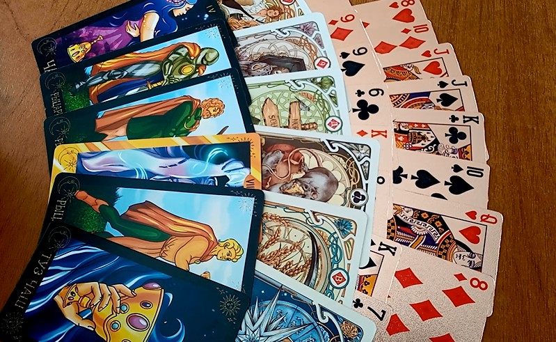 Кто в дороге, что на пороге: бессрочное гадание