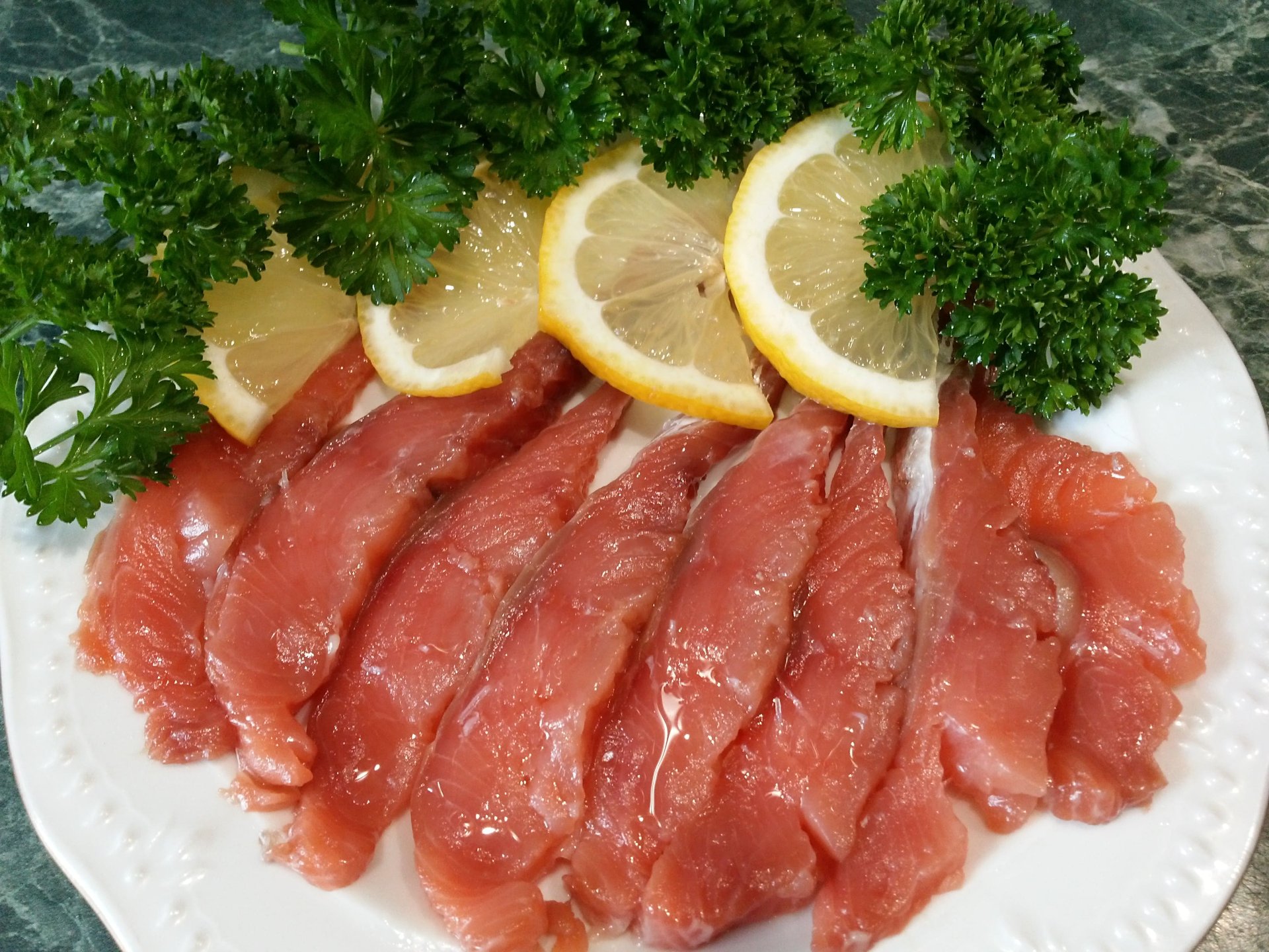 Горбуша малосольная - по вкусу как Семга.