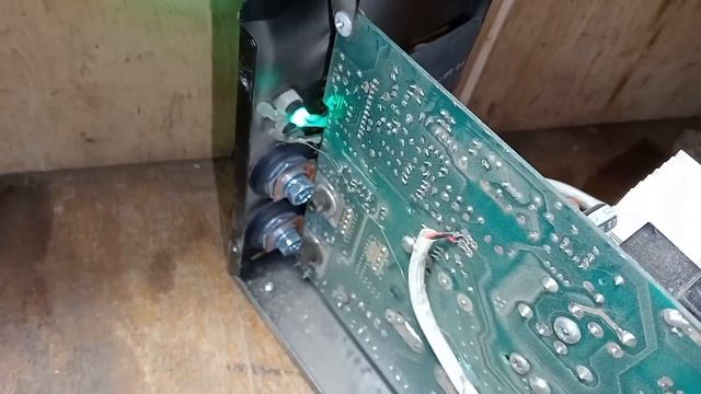 Ремонт Ресанта САИ250 моргает не включается