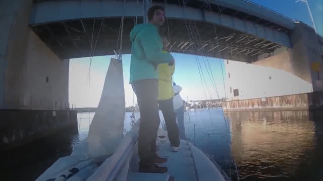 Аварийные ситуации - Столкновение с мостом - "Мы ж тут не пройдем. Что вы делаете?"