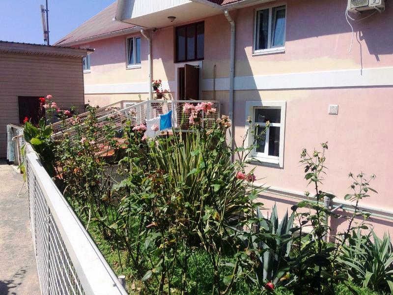 Жилье в Сочи частный сектор. Недорогой отдых в Сочи. "Солнечный" гостевой дом в Сочи