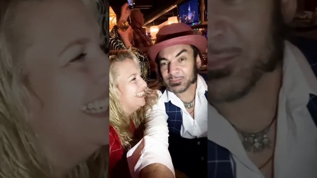 Фрикинг Аут - С Новым Годом!