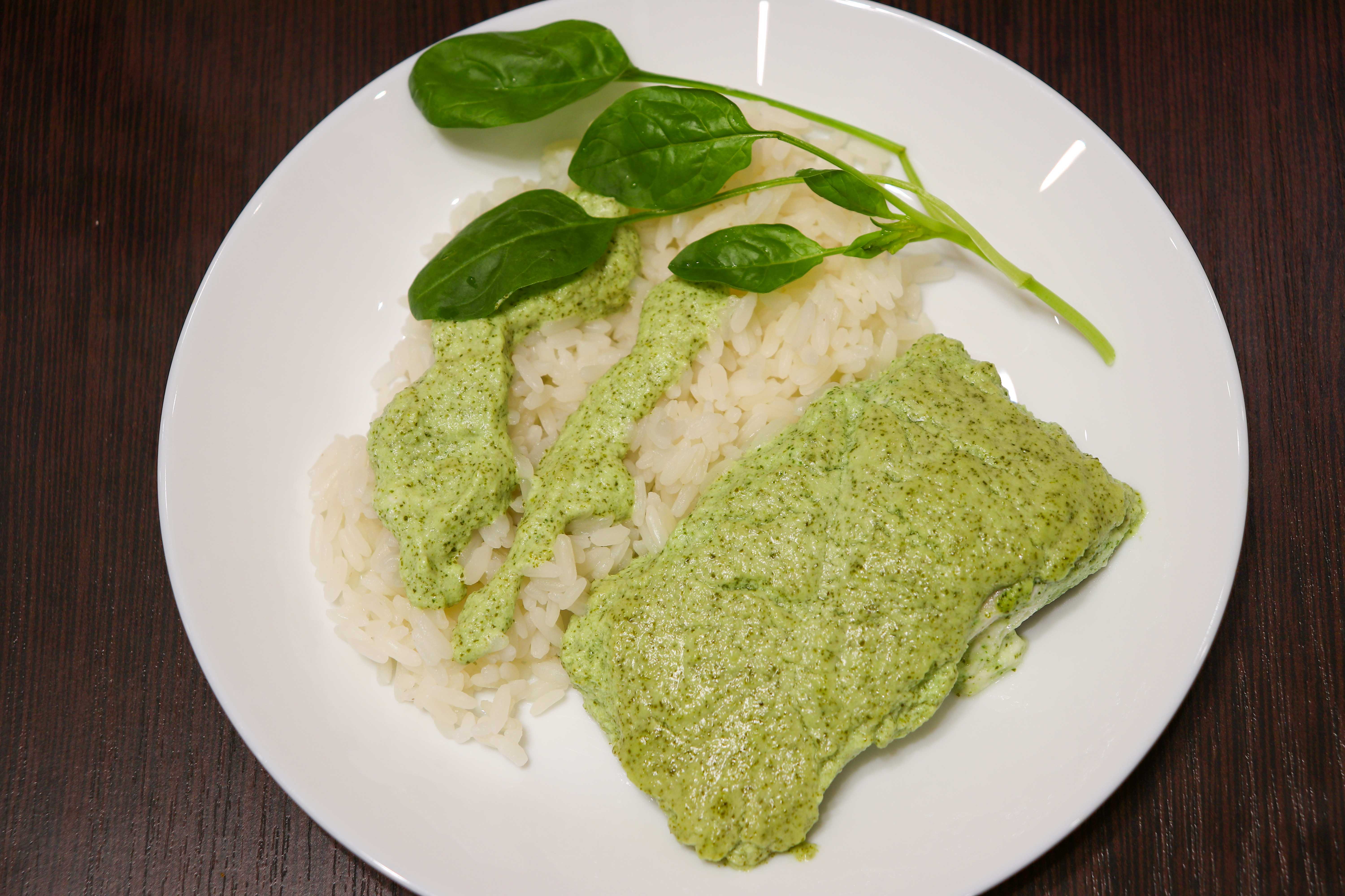 Рыба запечённая в соусе из кинзы