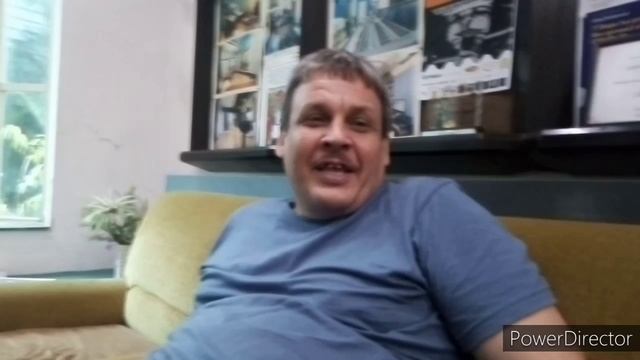 Адепт Кришнаизма доказывает истинность веры.