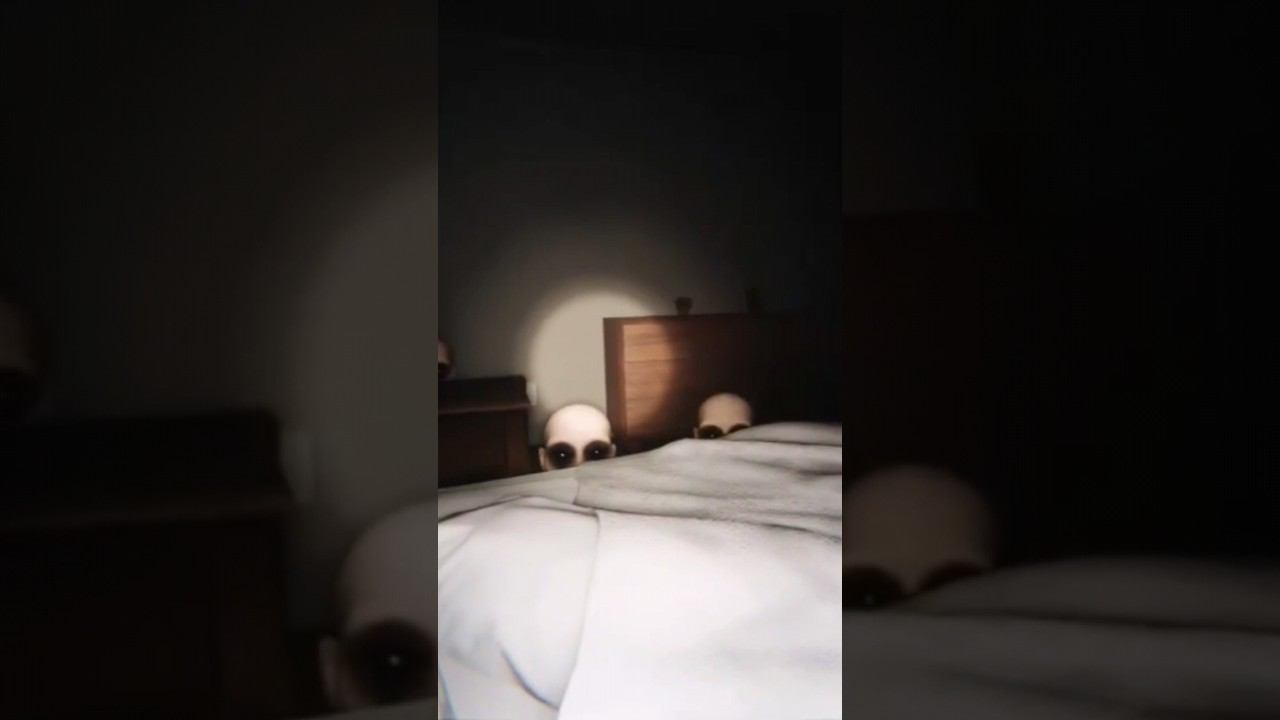 Send this to your friends and sed Who has scopophobia