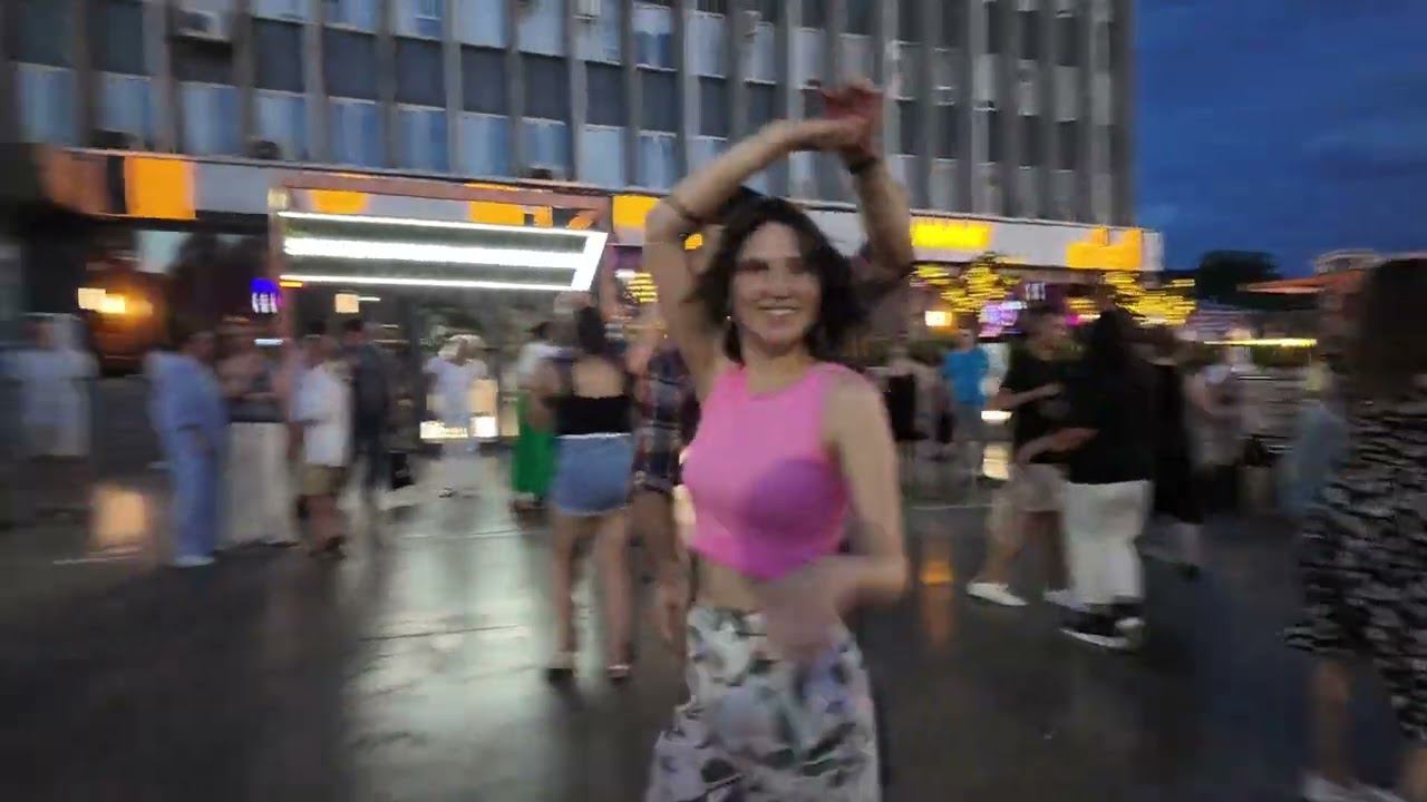 Бачата. Опен эйр на Красной в Краснодаре #бачата #краснодар #танцы #бачатакраснодар #школатанцев