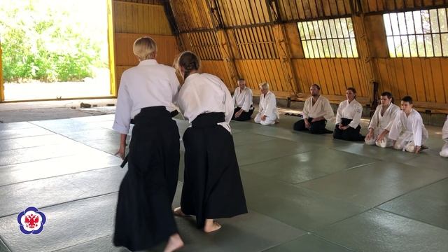 Катате дори кокью наге (базовая форма). Наталья Руднева, 6 дан айкидо Айкикай. 2021 г.