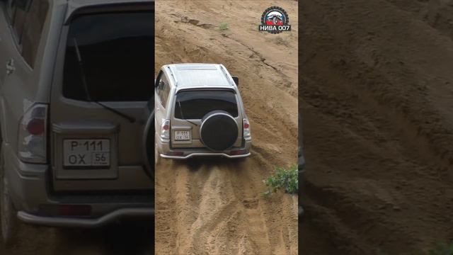 MITSUBISHI PAJERO 3.5 в ПЕСЧАНЫЙ ПОДЪЁМ.