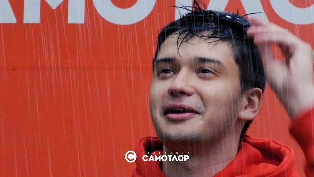 Николай знает, что мороженное лучше всего есть во время дождя ?