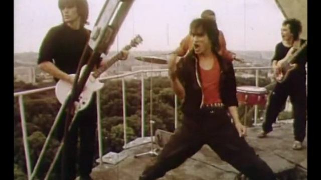 КИНО - ПОПРОБУЙ СПЕТЬ ВМЕСТЕ СО МНОЙ (720p).mp4