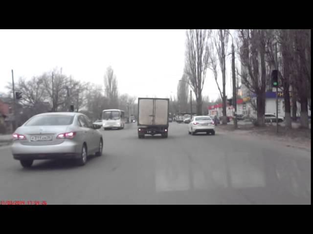 Дорога широкая-места всем хватит!