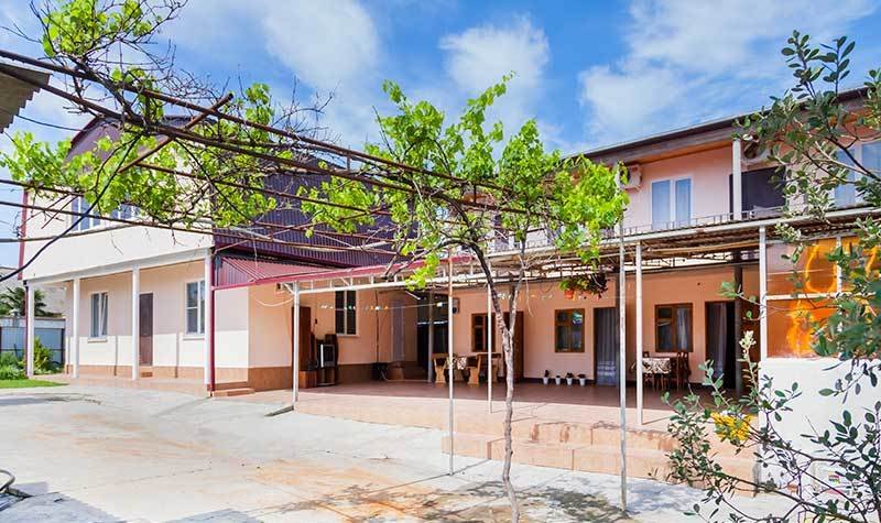 Отдых в Гечрипше недалеко от моря. Гечрипш жилье посуточно. «У Лерика» ГОСТЕВОЙ ДОМ