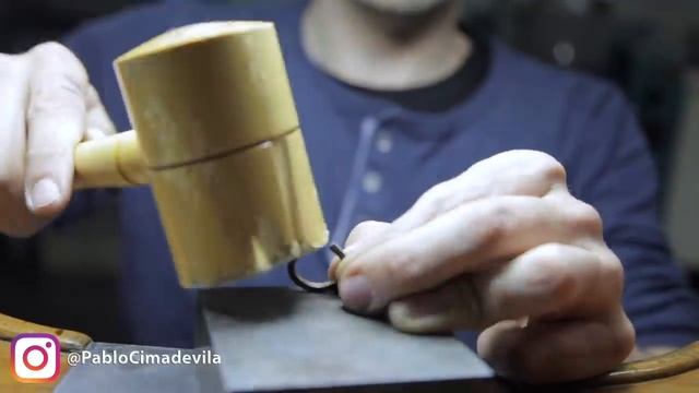 КОЛЬЦО С БРИЛЛИАНТОВЫМ ПАВЕ