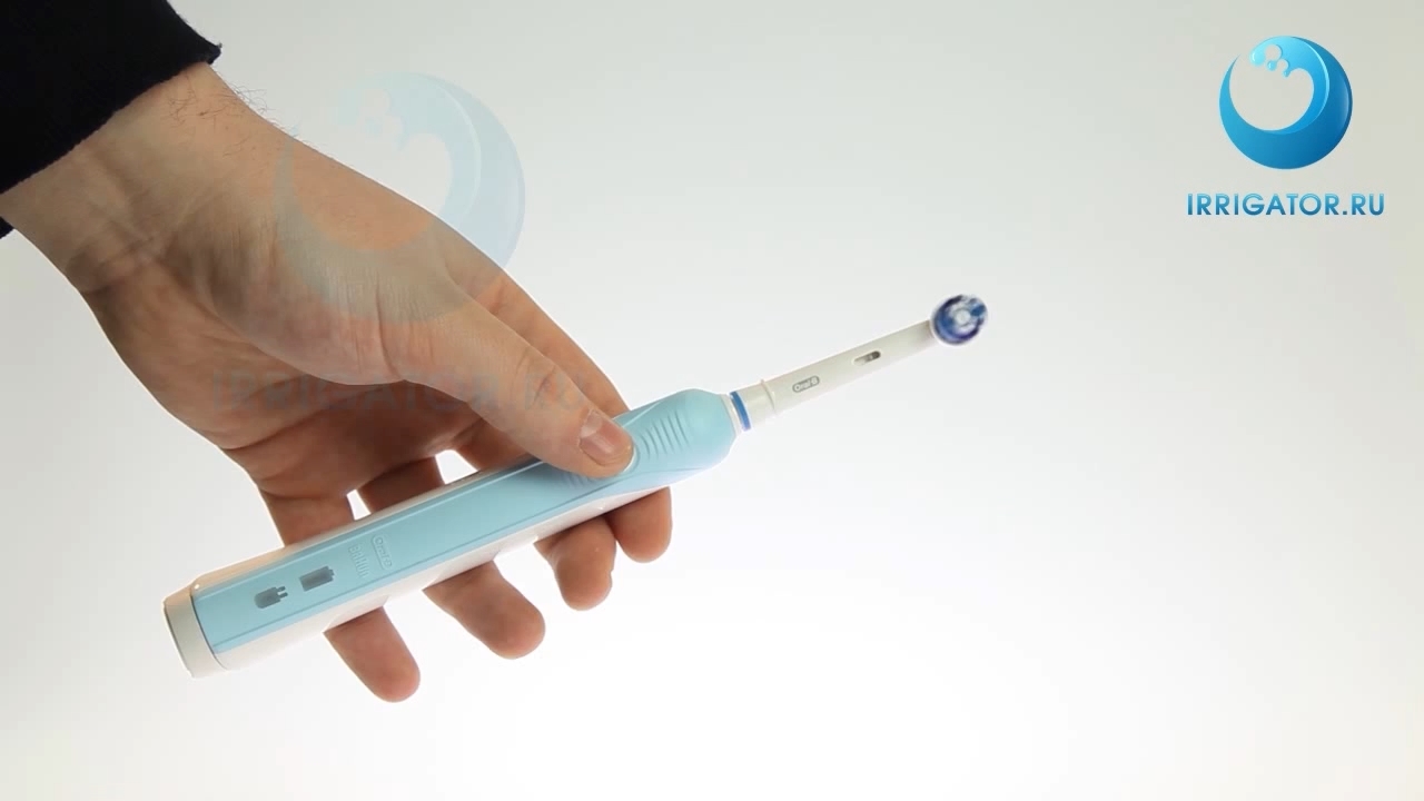 Электрическая зубная щетка Braun Oral-B 500 (5 насадок)