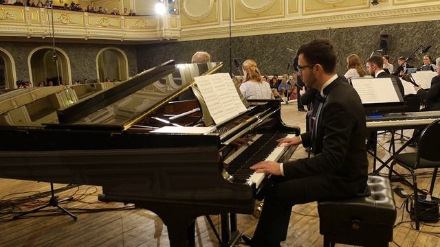 И. Шварц, концертная сюита "Мелодии белой ночи" (музыка к фильму С. Соловьева), инстр. Е. Желинского