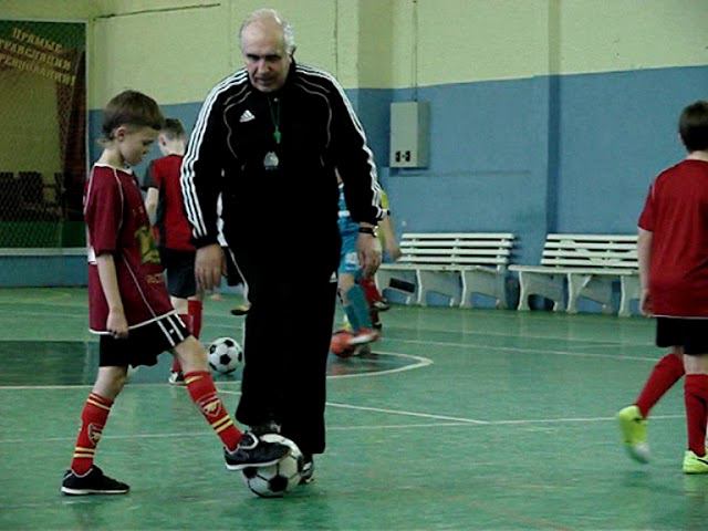 Детская футбольная команда "Текстильщик"-2002 г.р.   04. 02. 2013