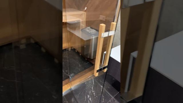 Стеклянная перегородка в сауну