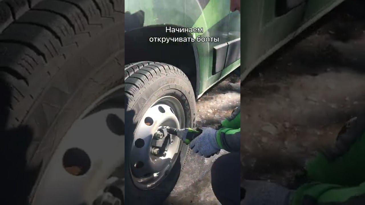 Гайковерт ударный аккумуляторный Greenworks GD24IW400 с бесщеточным мотором, 24В (арт 3802907)