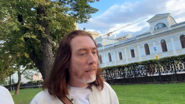 Имрам Гири и Дубянский на Цветном Бульваре в Москве