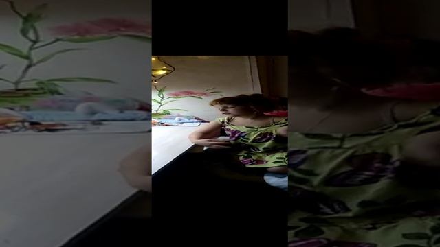 Учим стихи с Машенькой.