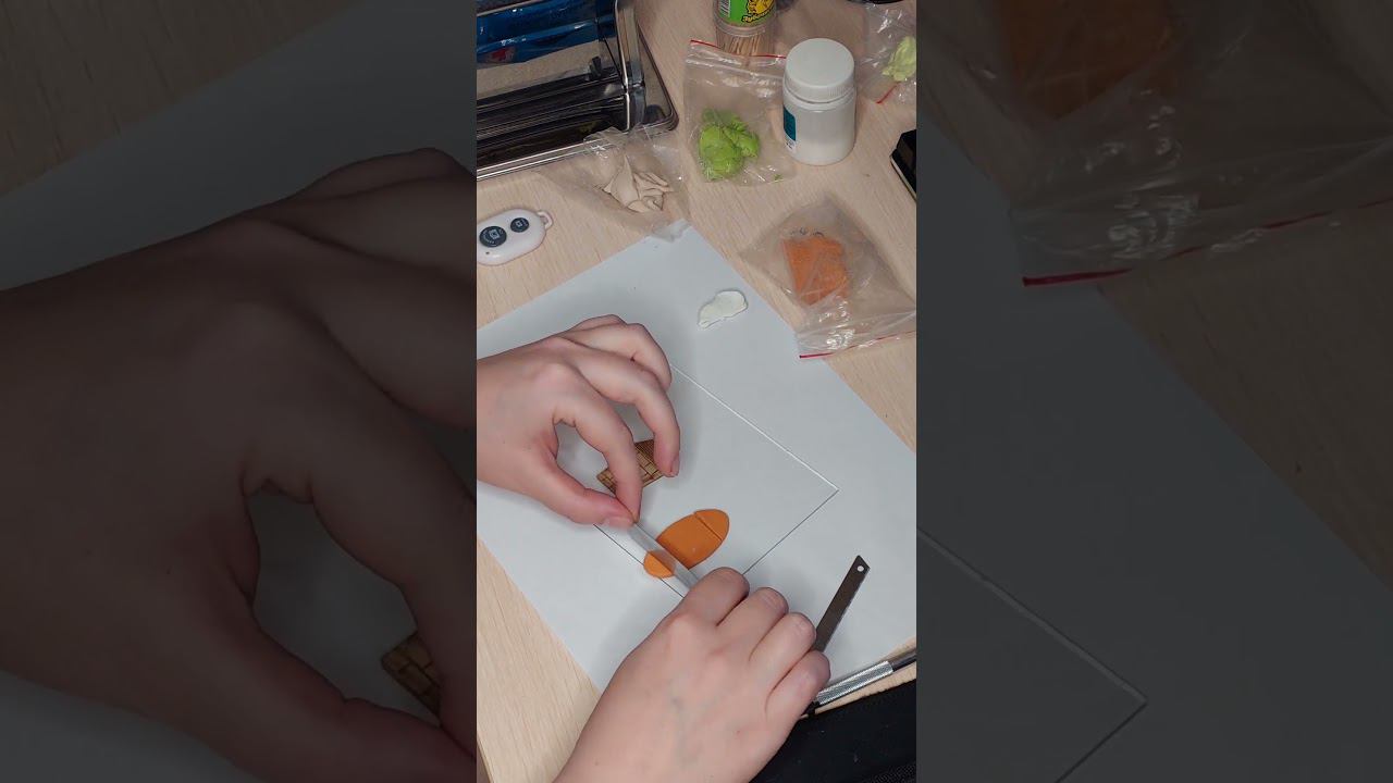 Процесс изготовления брошей Домики из полимерной глины #fimo #polimerclay #брошьназаказ #lepotaclay
