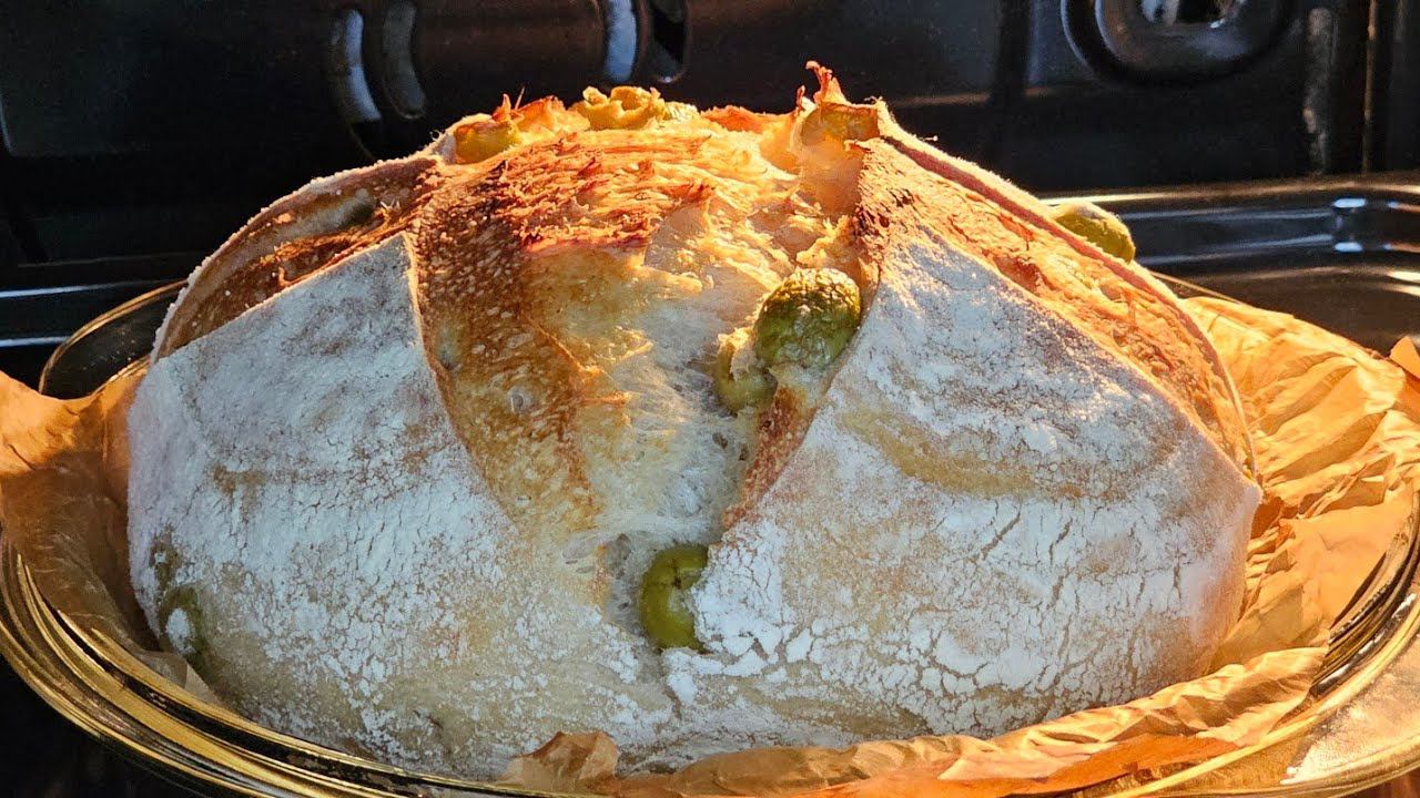 Хлеб на закваске с Оливками