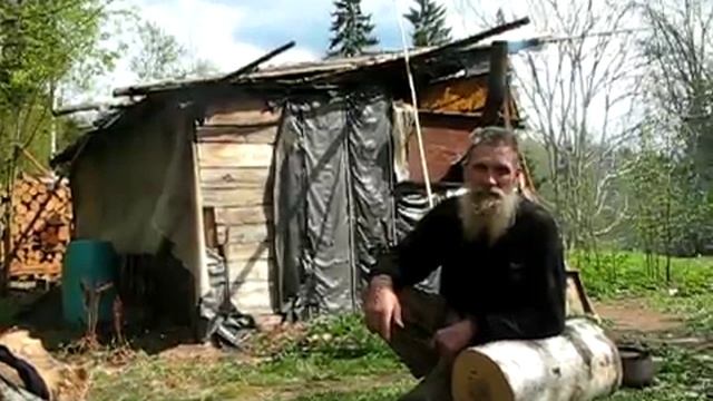 Леший читает свои стихи