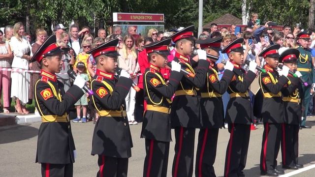 Торжественное построение в честь Дня знаний в Уссурийском суворовском военном училище