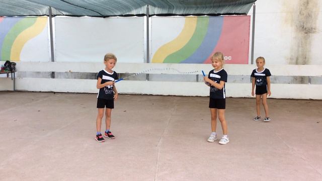 Скакалка для дошкольников. 20. Одна веревка на двоих. Простой прыжок