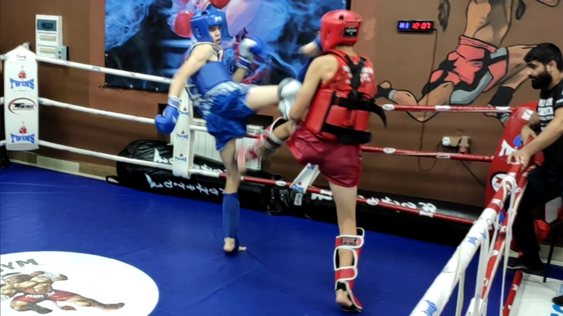 Миловзоров Сергей (Win - KO) "PS" (син.) VS Цыганков Андрей "Чемпион" (кр.)