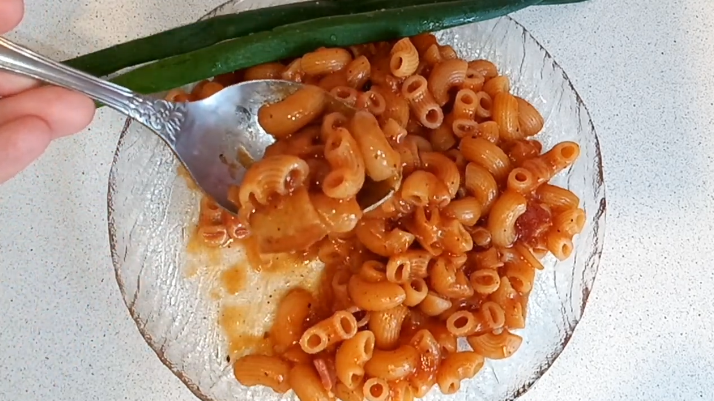 Макароны в томатном соке. Простой и быстрый рецепт..mp4