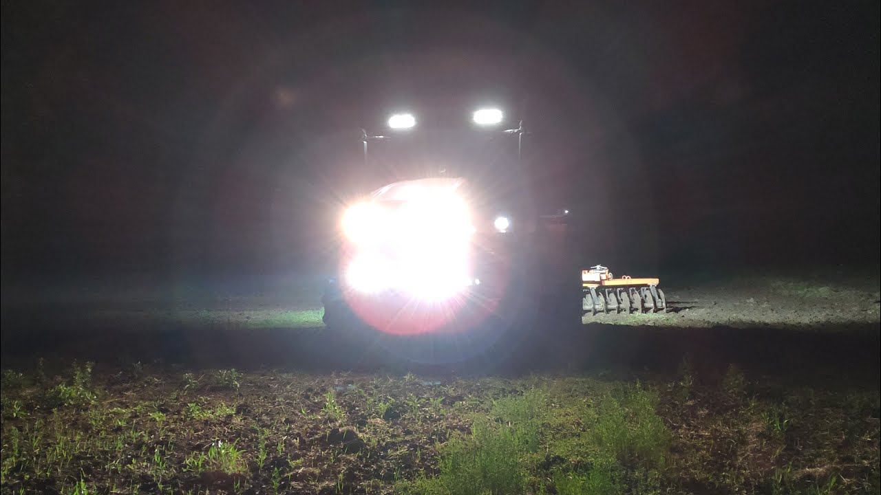 ТРАКТОР КИРОВЕЦ К742 МСт.  Работа в ночь! (Сезон 2020)