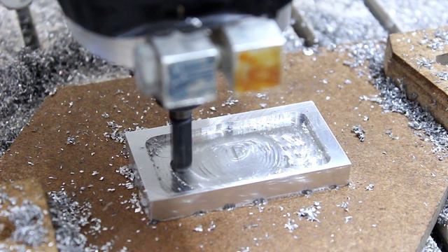 Делаю бридж для гитары