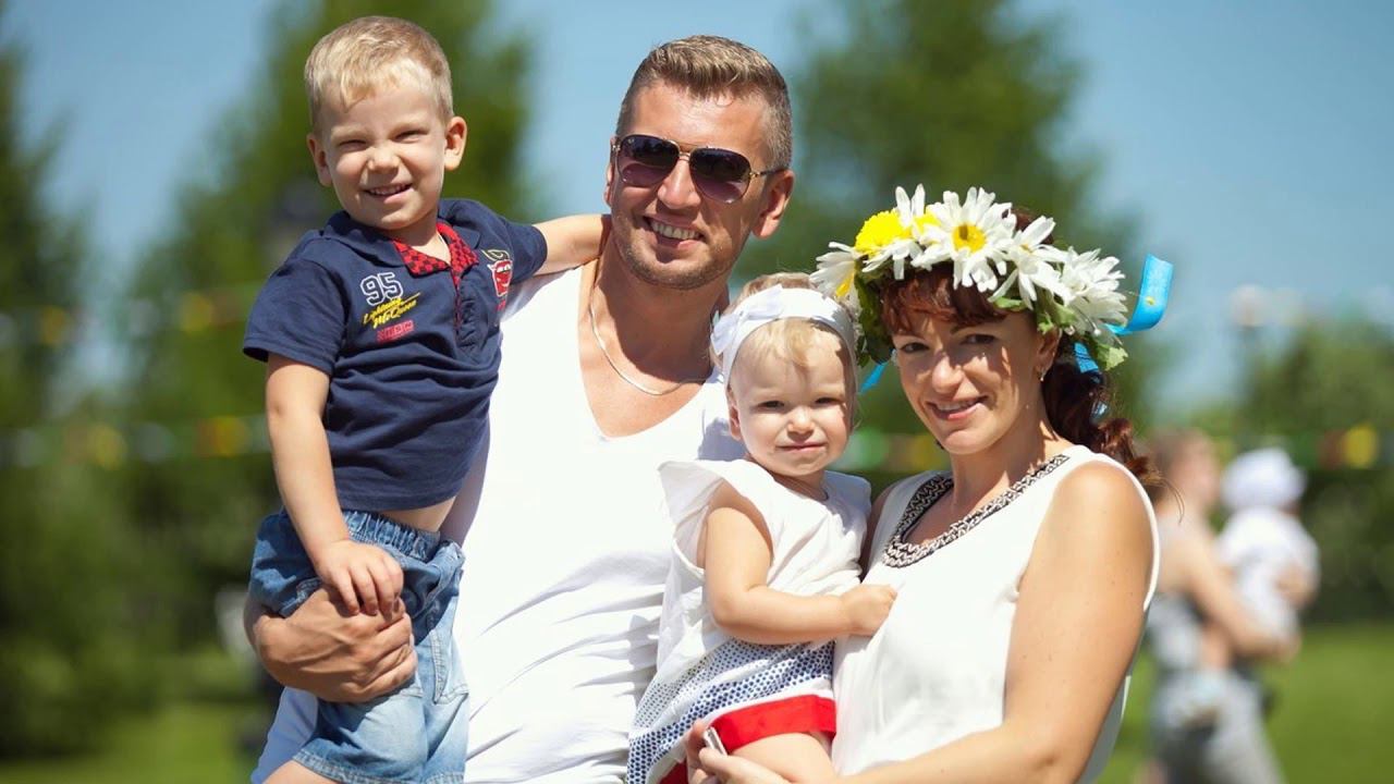 День семьи, любви и верности. Читают Т.Тишинская и Н.Пономарева