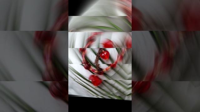 Обвес на сумку красный