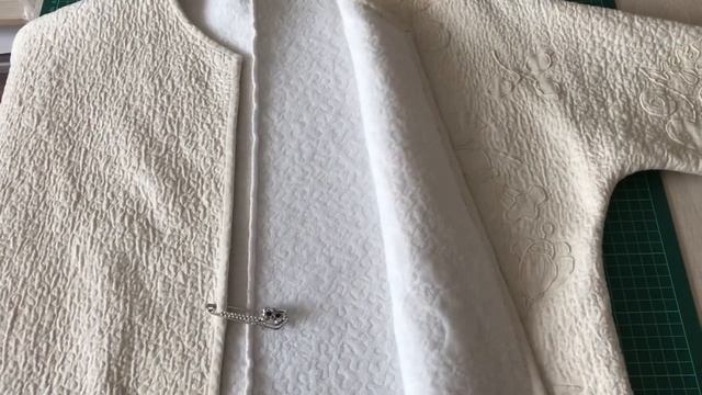 Вышивка на одежде. Стёганый жакет