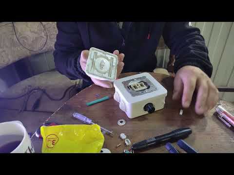 Розетка для паяльника с регулировкой мощности.