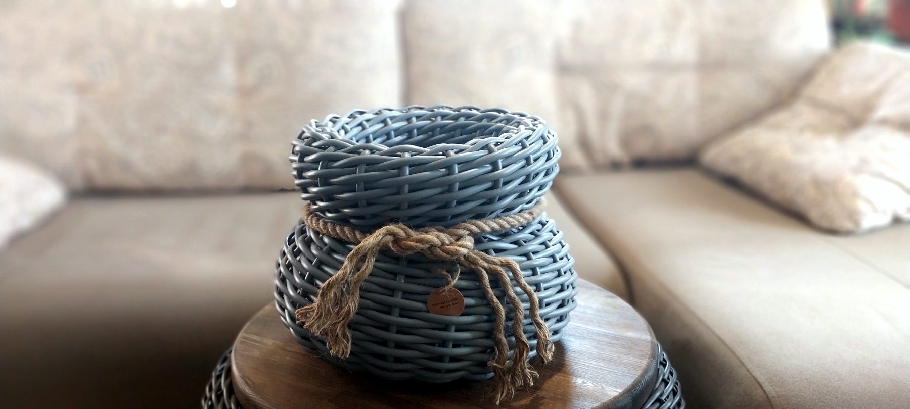 Кашпо из ротанга. Своими руками горшочек счастья.