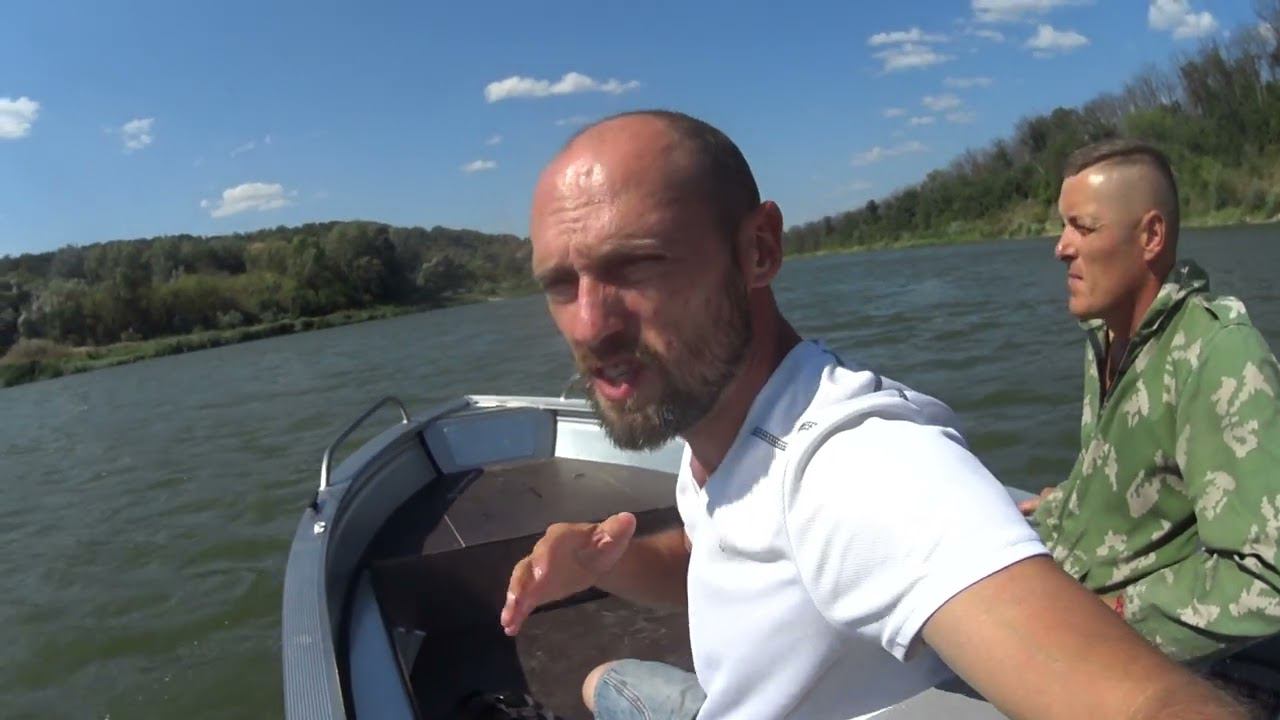 "Girgis370+Suzuki Df9.9b" первый взгляд на лодку и замер скорости.