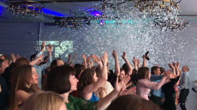ТАНЦЫ НА НОВЫЙ ГОД - Выступление танцевального коллектива Z-DANCE шоу-балет на корпоратив