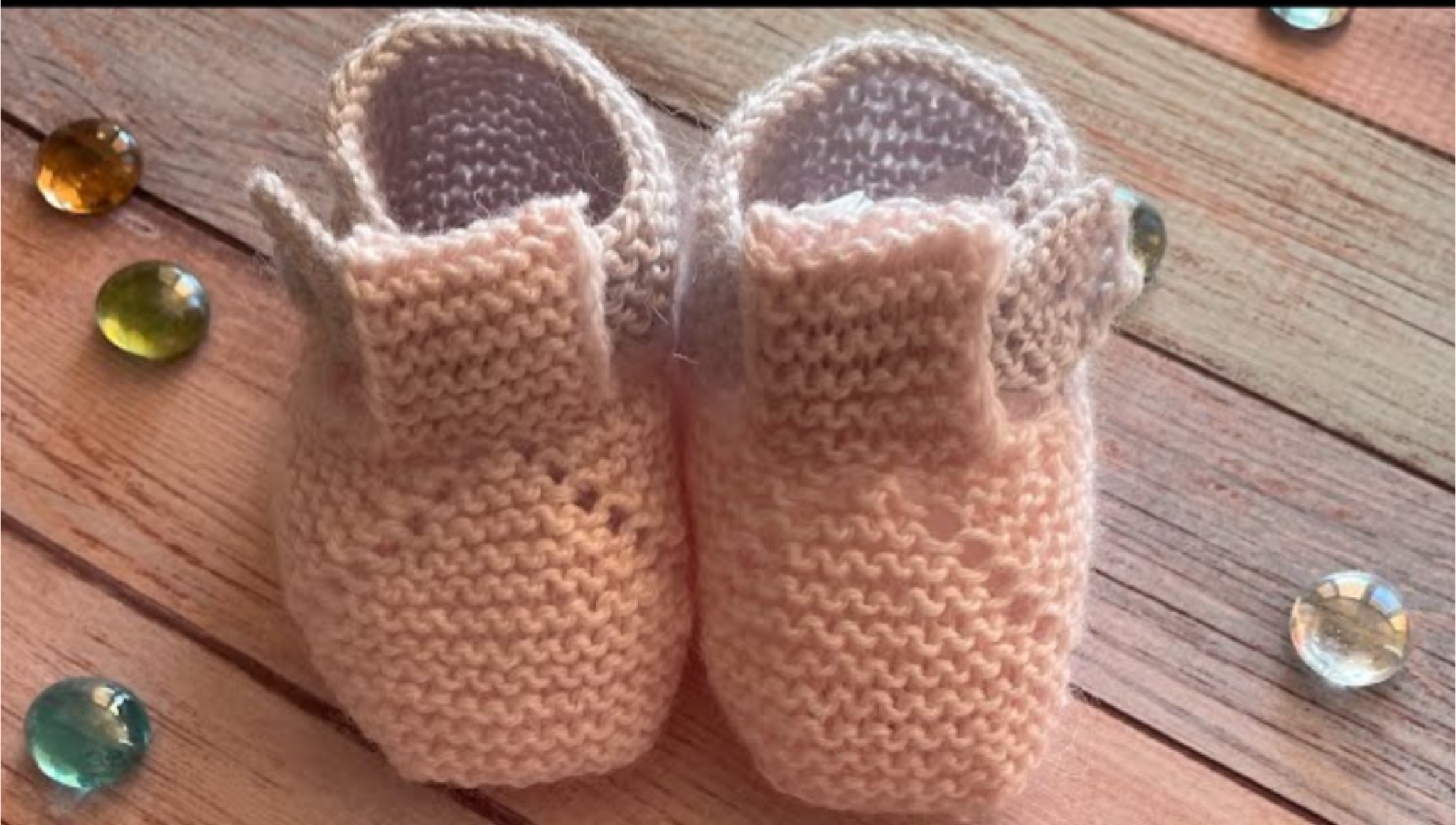 Бесшовные пинетки спицами _ Подробный МК _.mp4