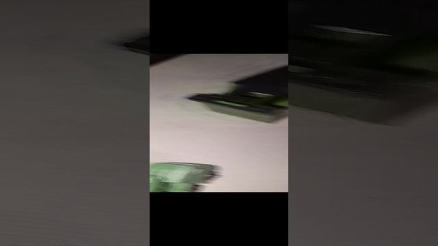 Слово Тачки. Колесо на асфальте. 4 Серия