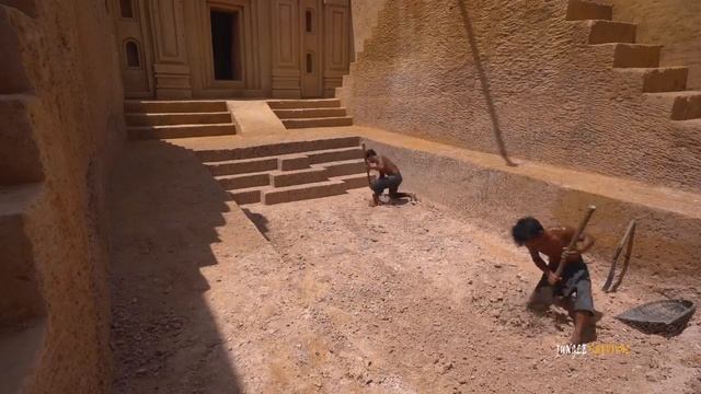 Мы построили Самые Большие в Мире Подземные Бассейны и Туннельный Дом