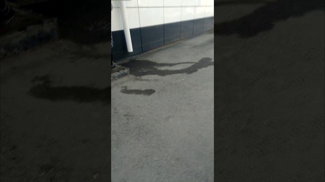 Цена  на  воду  14 марта 2022 года. Таганрог. Р-н Николаевского рынка.
