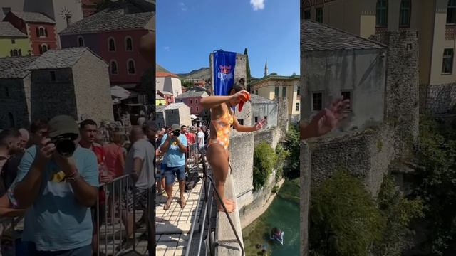 Прыгнула с высоты