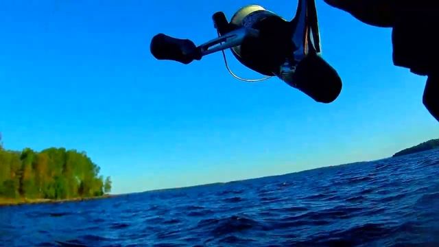 Бомбарда прибойная волна, ветер и 5 кг. окуня.