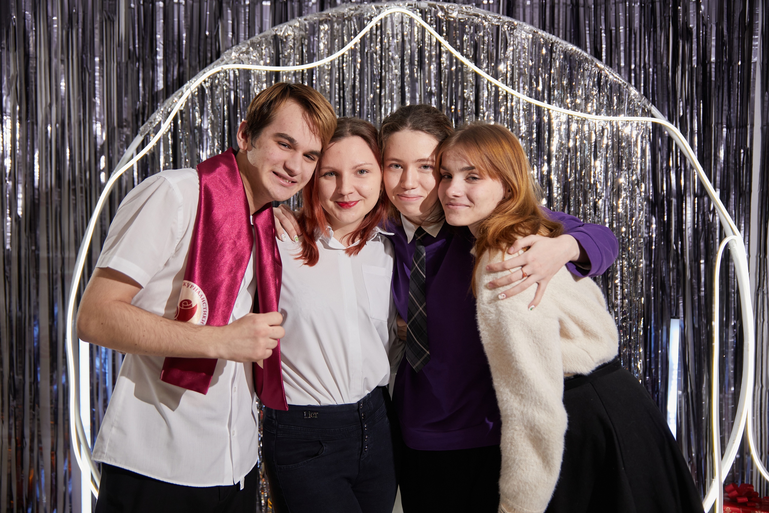 Что-то нас объединяет