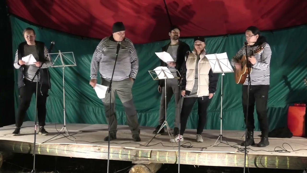 2023. Весна. Выступление группы Подосиновики на слете куста Калужский.