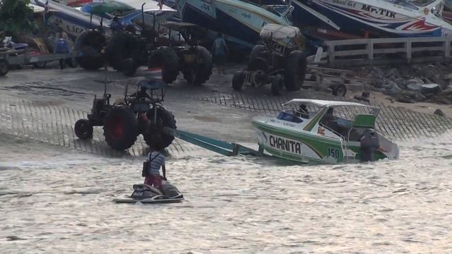 Катера уходят спать