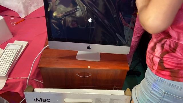 Распаковка iMac 21,5 2017 год